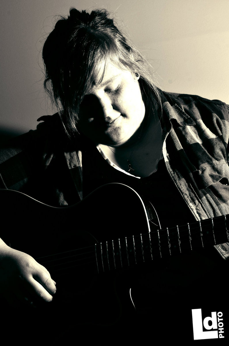 Close To Home EP | Emily Poulin