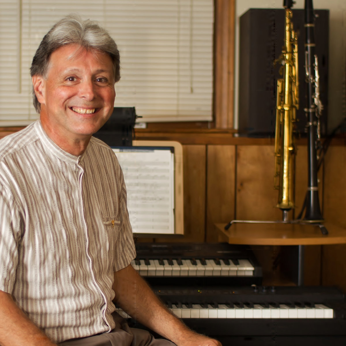 Circle of Love | Tom Roy