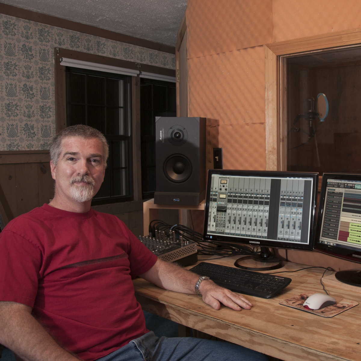 Circle of Love | Tom Roy