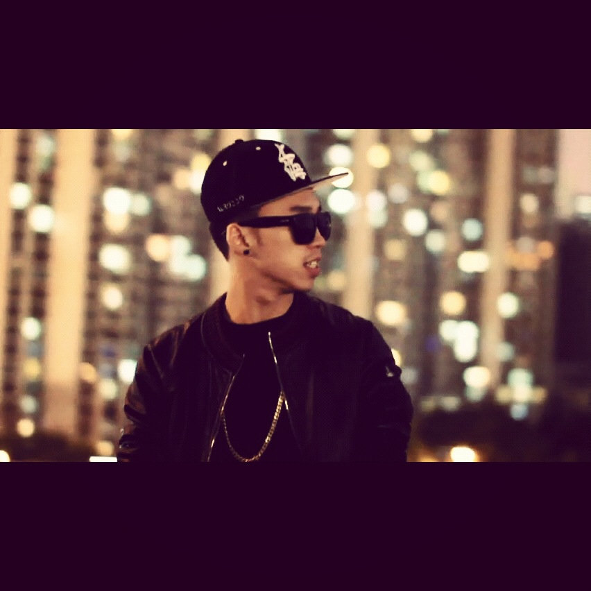 Earn Ya Wings | AL ROCCO