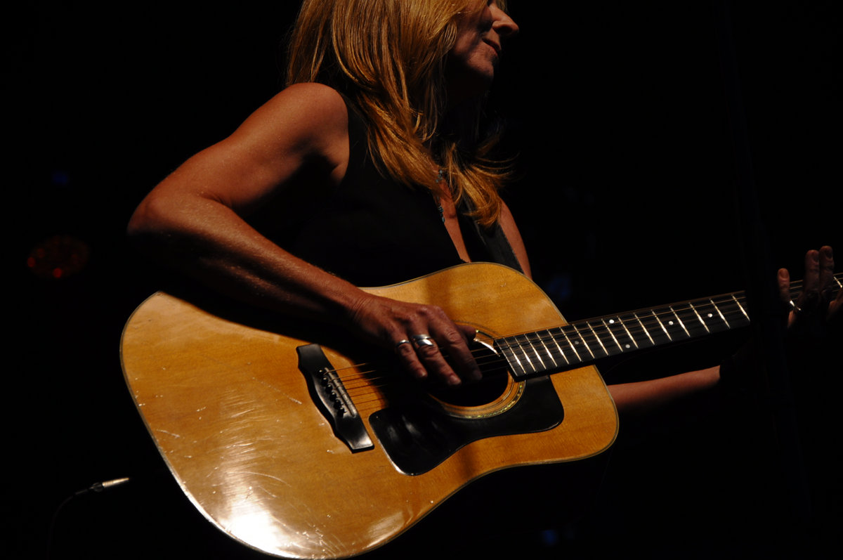 Old Sticks To Sacre A Bird | Angie Palmer