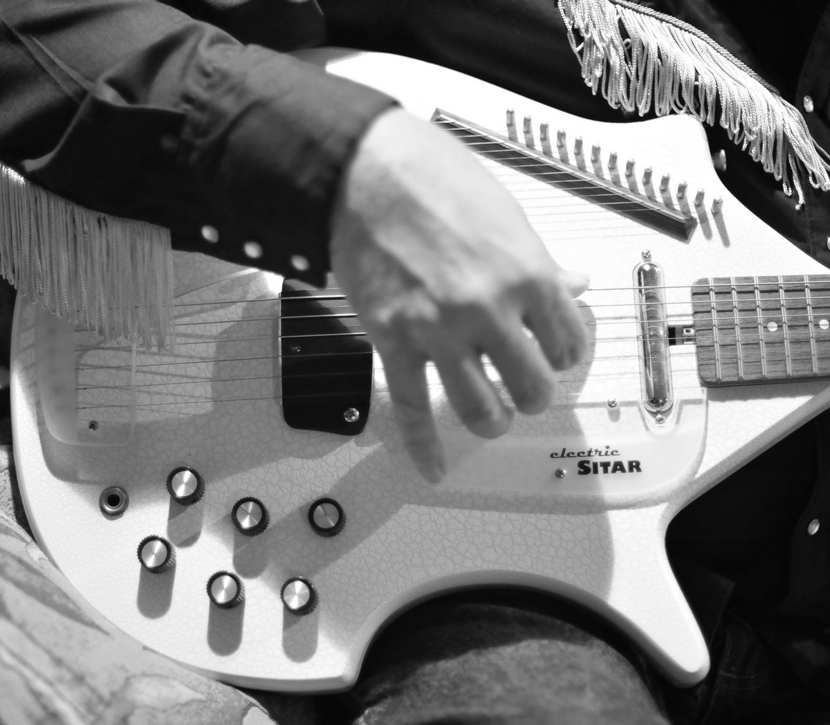 Afraid Of The Dark | Peter Sando