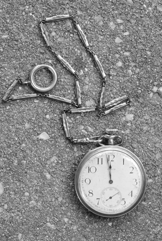 Afraid Of The Dark | Peter Sando