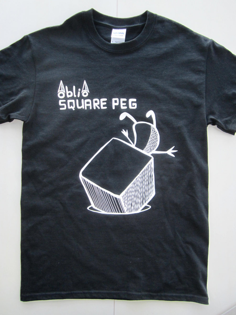 "Square Peg" T-shirt - Black | oblio