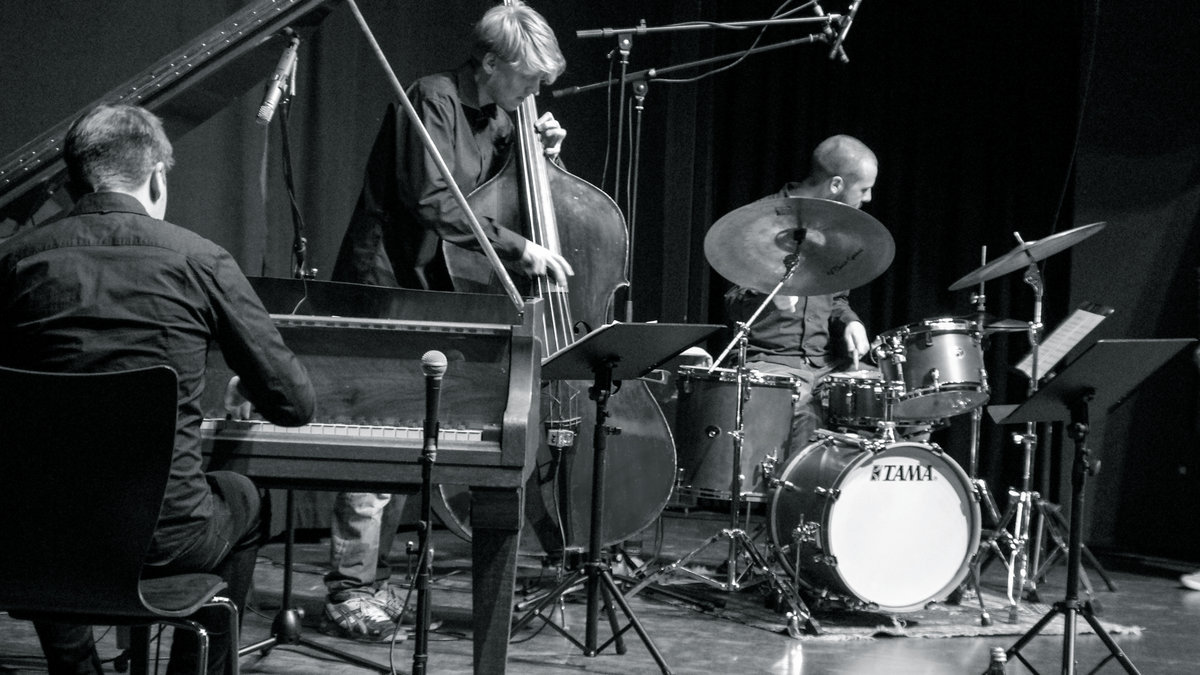 Sending a Message - EP | Julian Bohn Trio