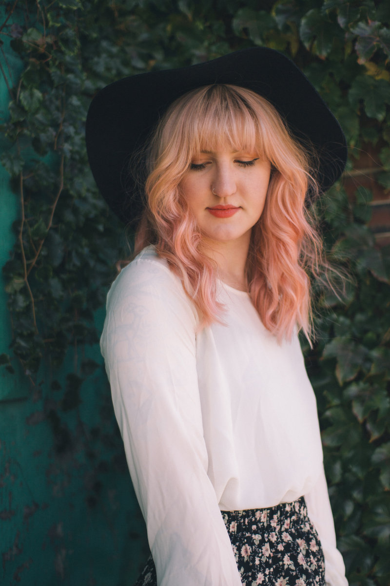 GREY SEA | Christina Rae