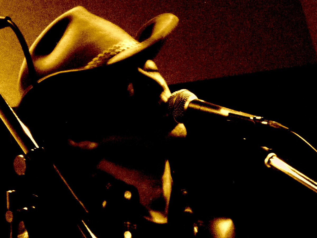 Mo' Songs From The Garage | Mo