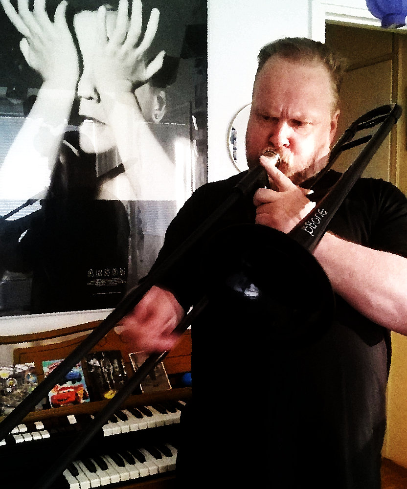 Facelift In June | The Neon-Der-Thalas | Petri Rannikko