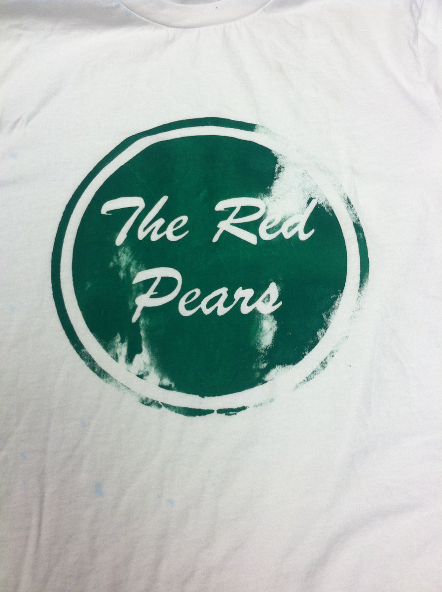 The Red Pears Green Circle | The Red Pears