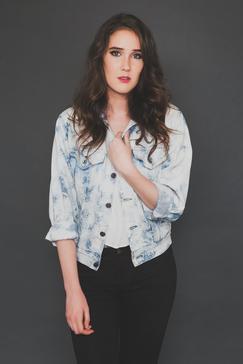 Nowhere Girl | Adrienne Tooley