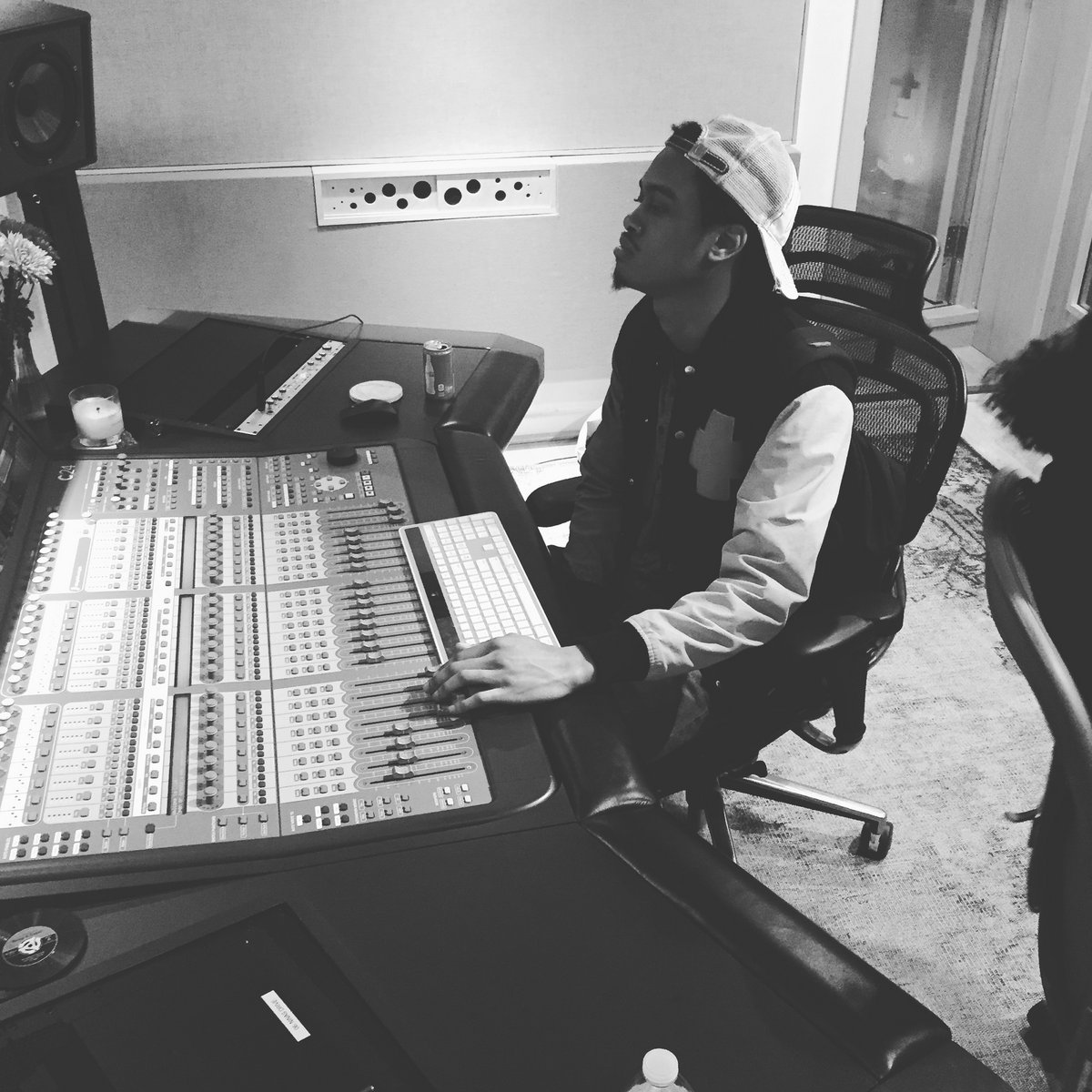 Flight School | Kritical Hit