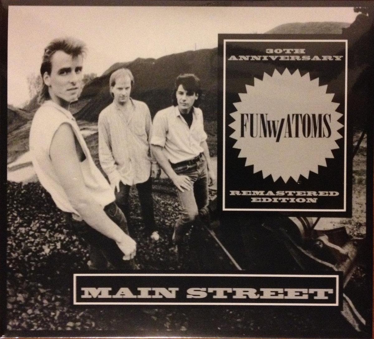 Main Street | Fun w/ Atoms