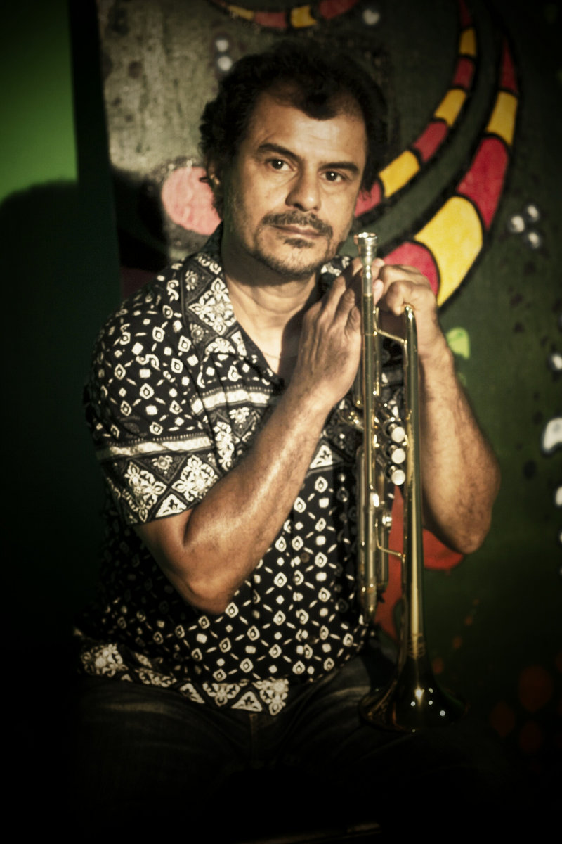 Dela Funk | Roberto Patrício