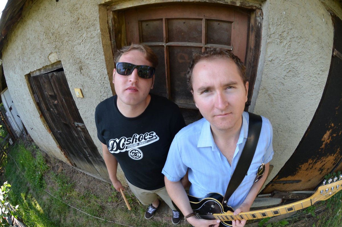 DIRTY LYLE BROTHERS | DIRTY LYLE BROTHERS