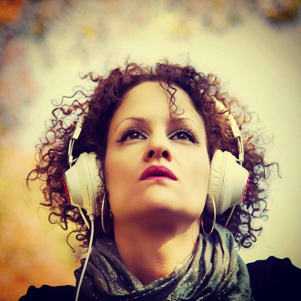 Going down | Maria B