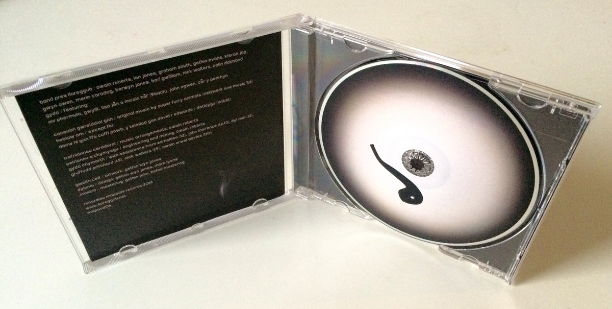 mwng | Band Pres Llareggub