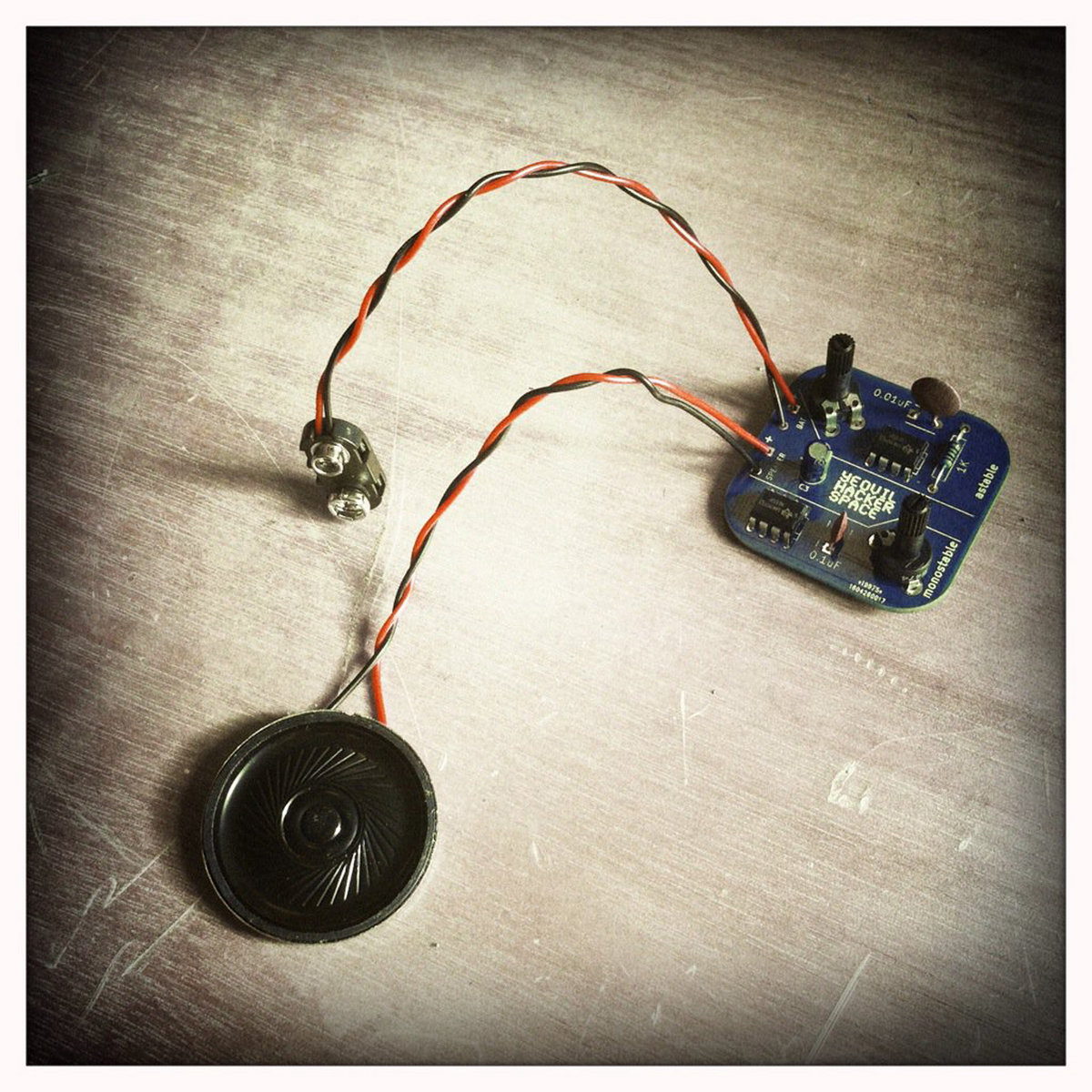 Atari Punk Console - Cute Little Noise Maker - Synthesiser Kit ...