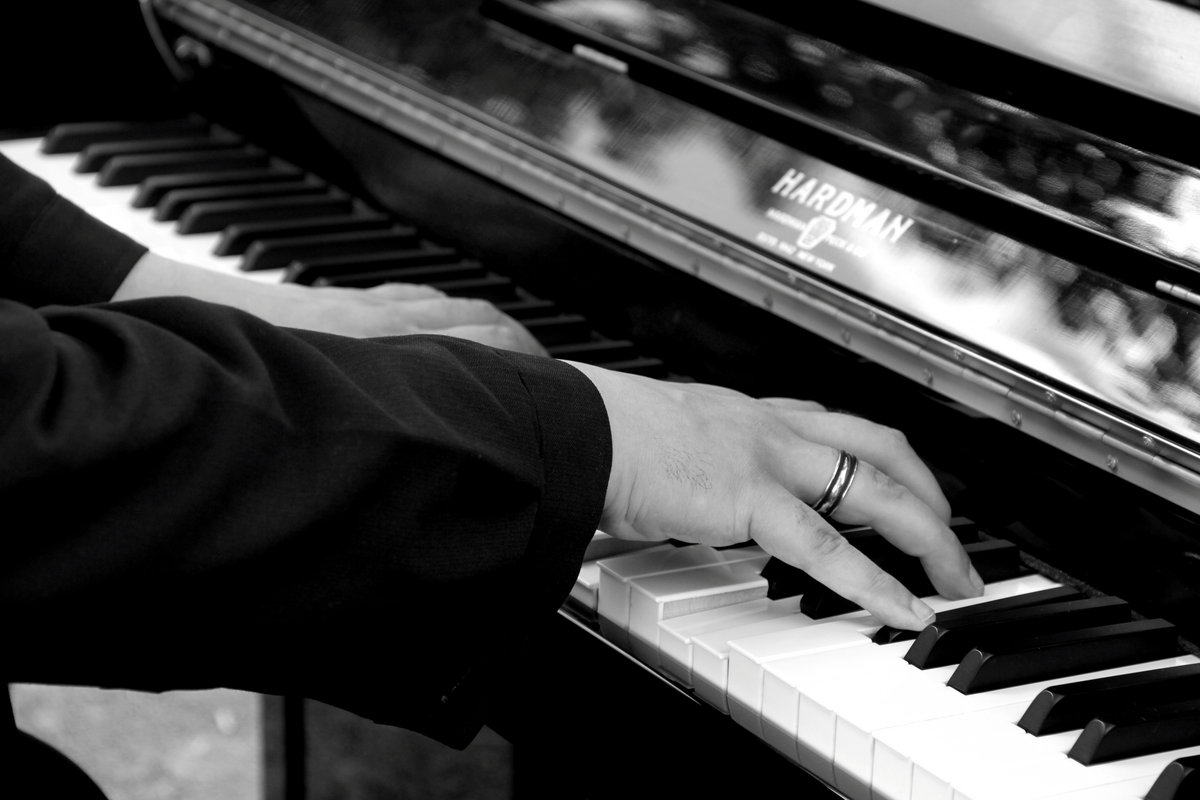 Amour (Official Sheet Music) | Andy Iorio