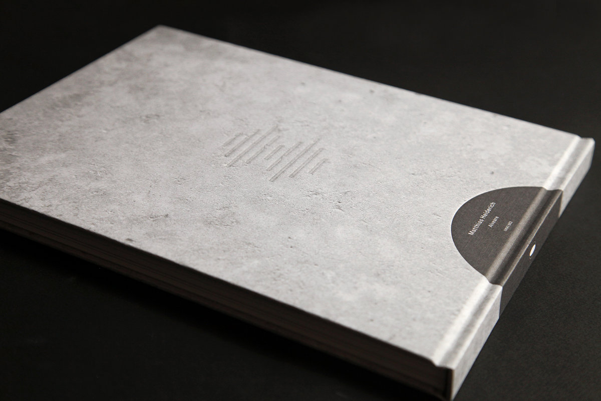 Complete Package : Vinyl + Fine Art Book - Alveare | IIKKI
