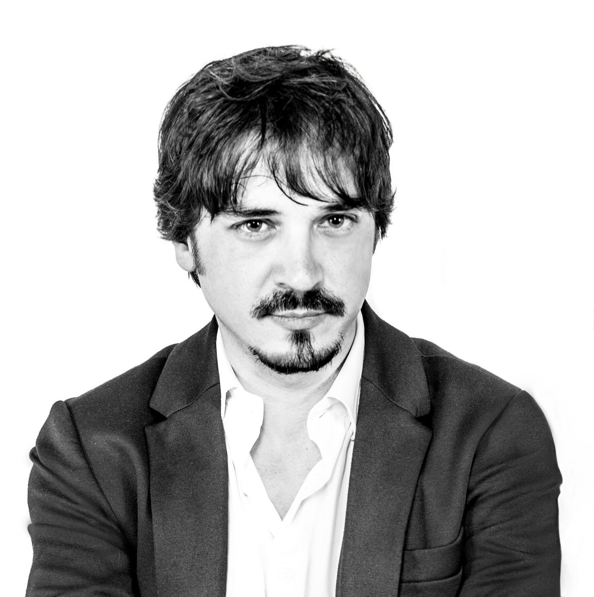 PESTIÑOS | Jesús Calderón