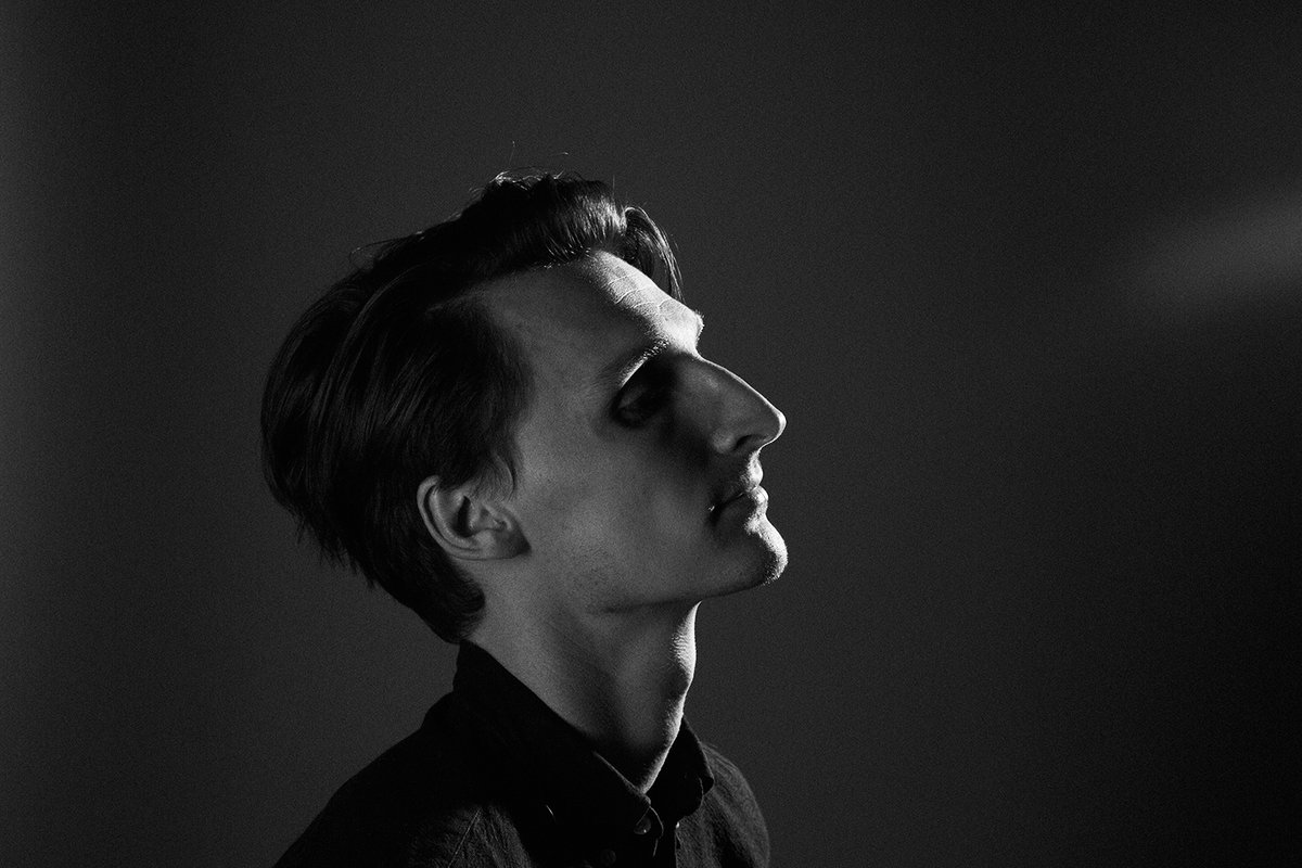 Unbearable Light | DAUNT