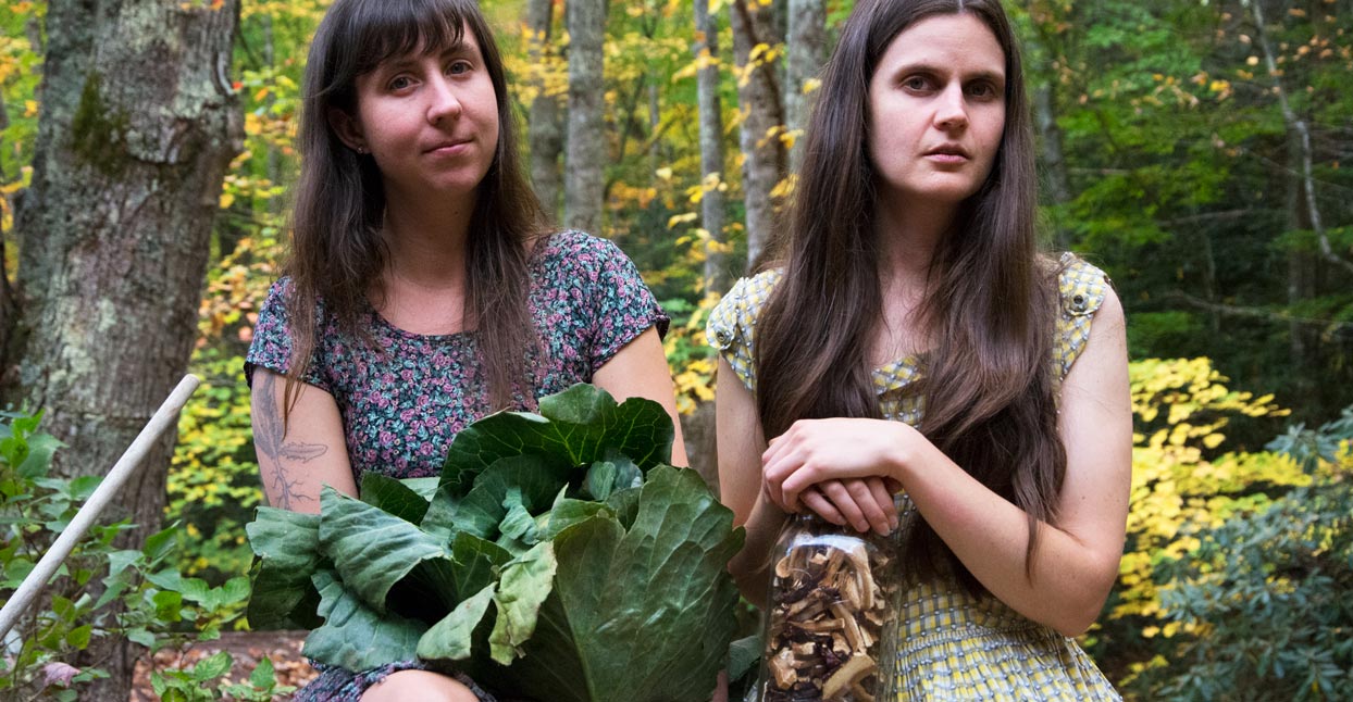 Sarah Louise’s Cosmic Guitar | Bandcamp Daily