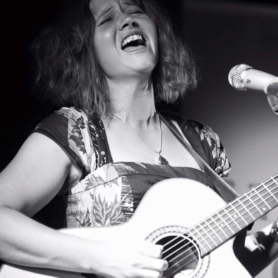 The Handweaver and the Factory Maid / The Musical Priest | Mandy Connell