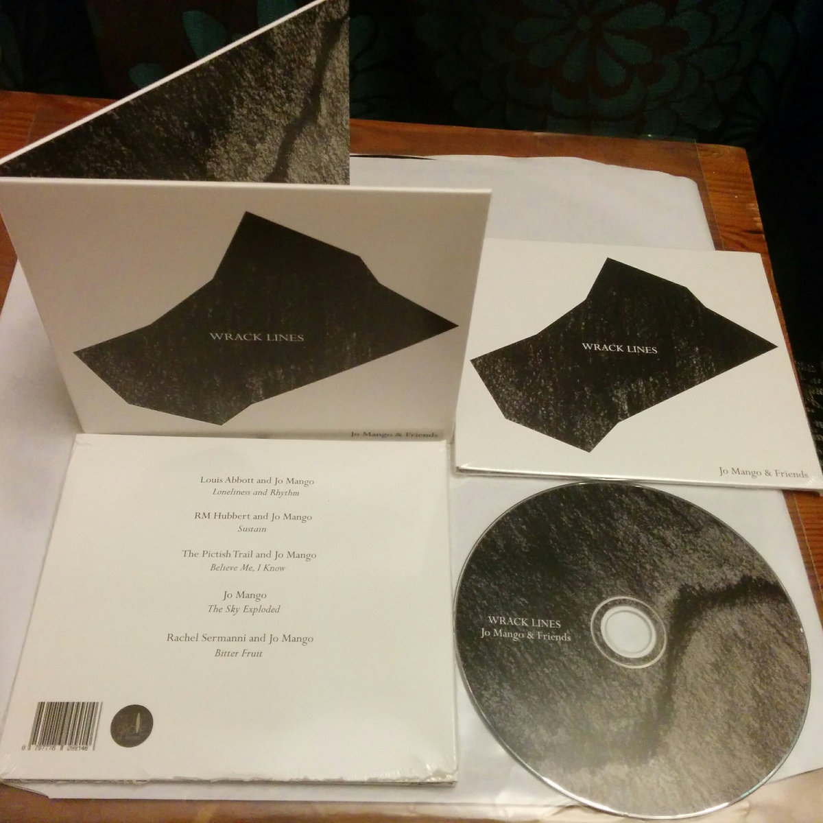 Wrack Lines | Jo Mango & Friends | Jo Mango
