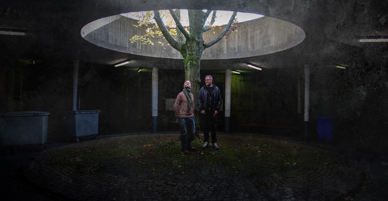 Carbon Based Lifeforms Balance Organic and Synthetic Ambience ...