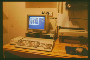 Music | Amiga Deluxe