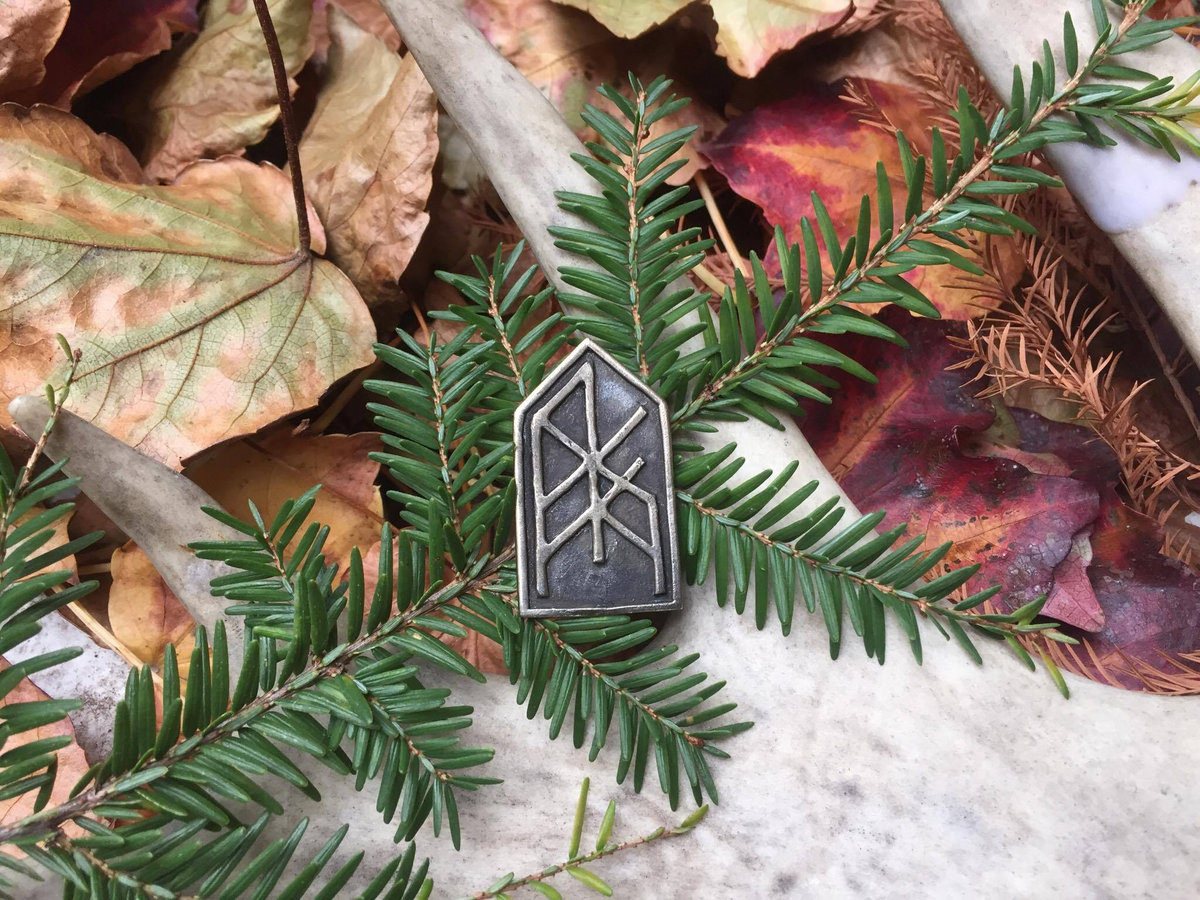 Hand Crafted Bind Rune Badge | Blood and Sun