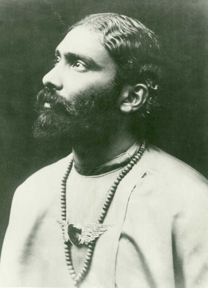 Inayat's Song: The Odyssey of The First Sufi Master To The West ...