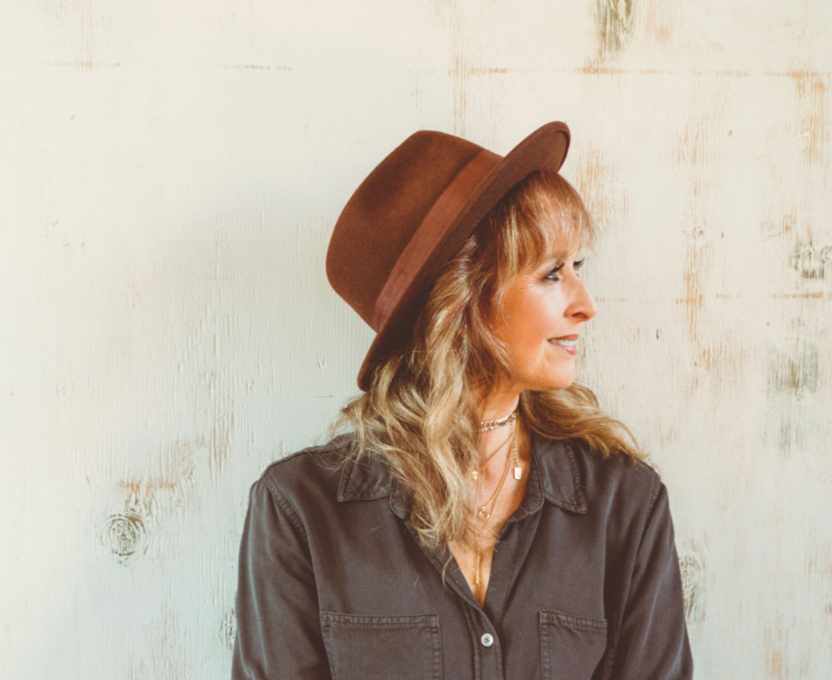 Turning Pages | Kate White