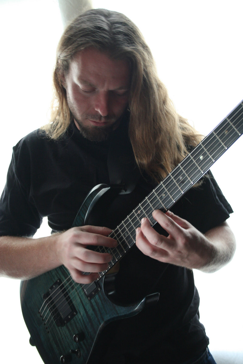 Remembering Universe | Humanoid