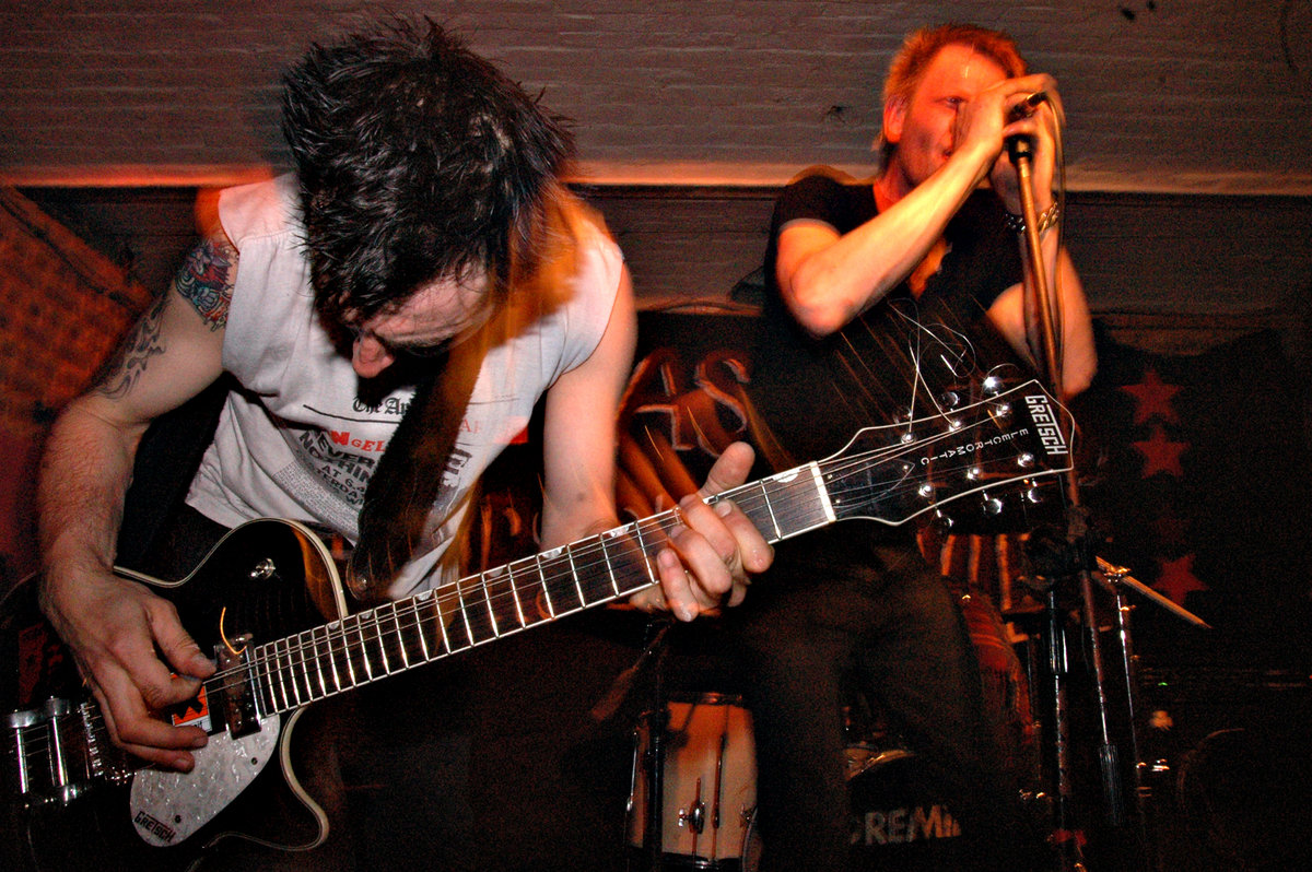 (We are) Stronger than Cats... | GUN ADDICTION