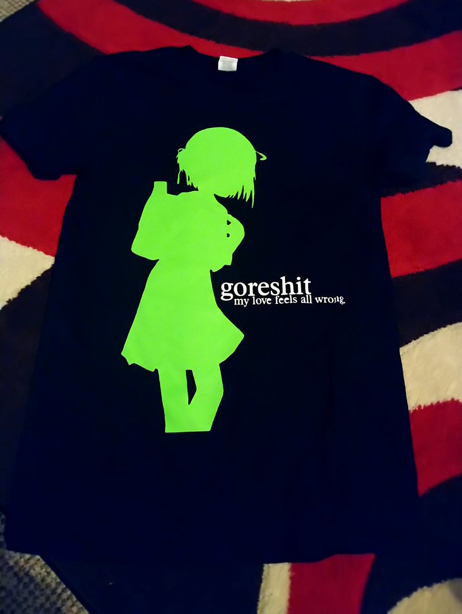 my love feels all wrong. t-shirt | goreshit