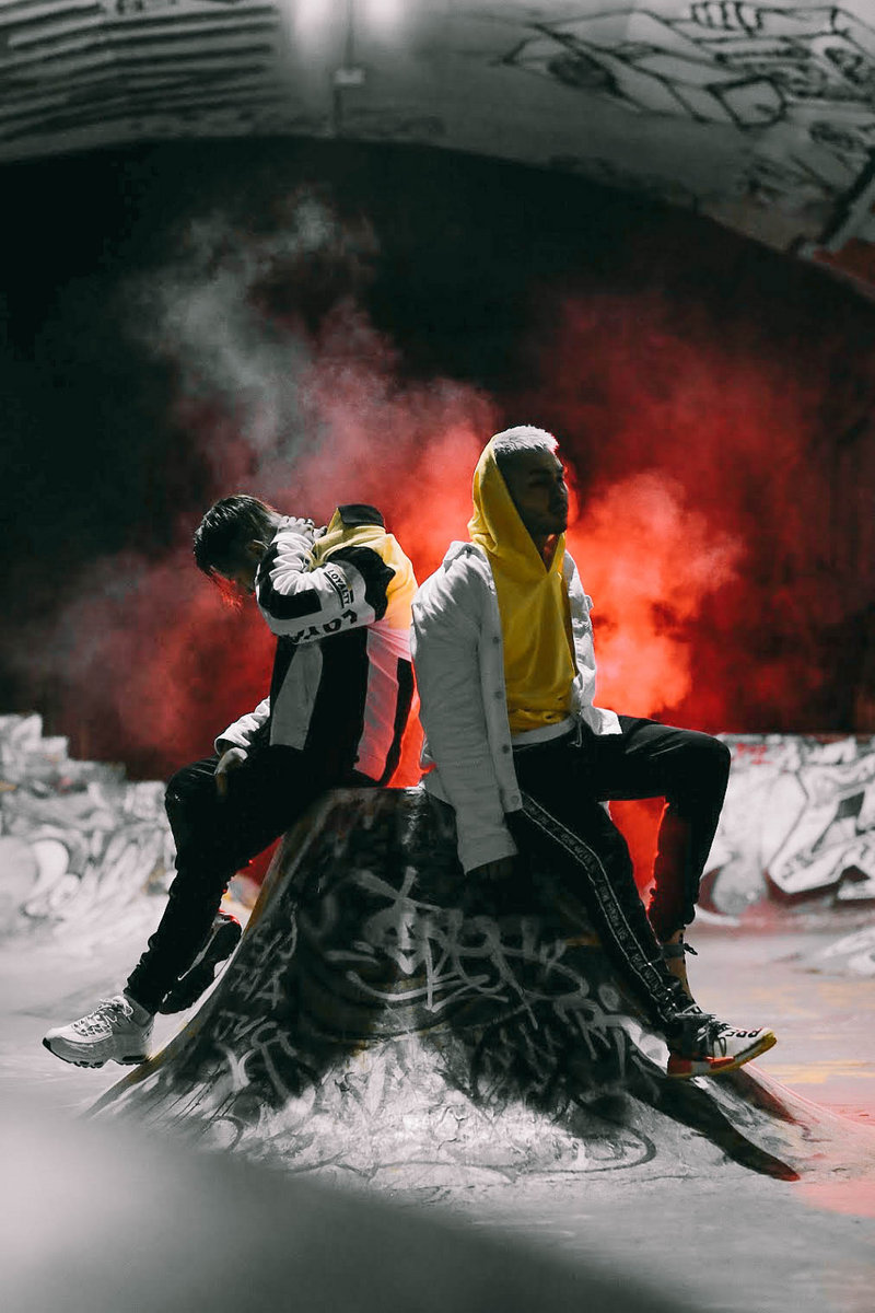 Lined Up | MANILA GREY