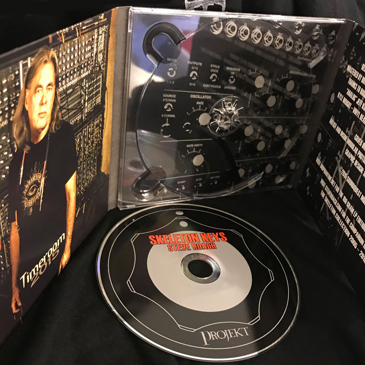 Skeleton Keys | Steve Roach | Projekt Records
