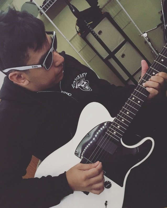 Heart Attack (Acoustic) | Dave Gomez