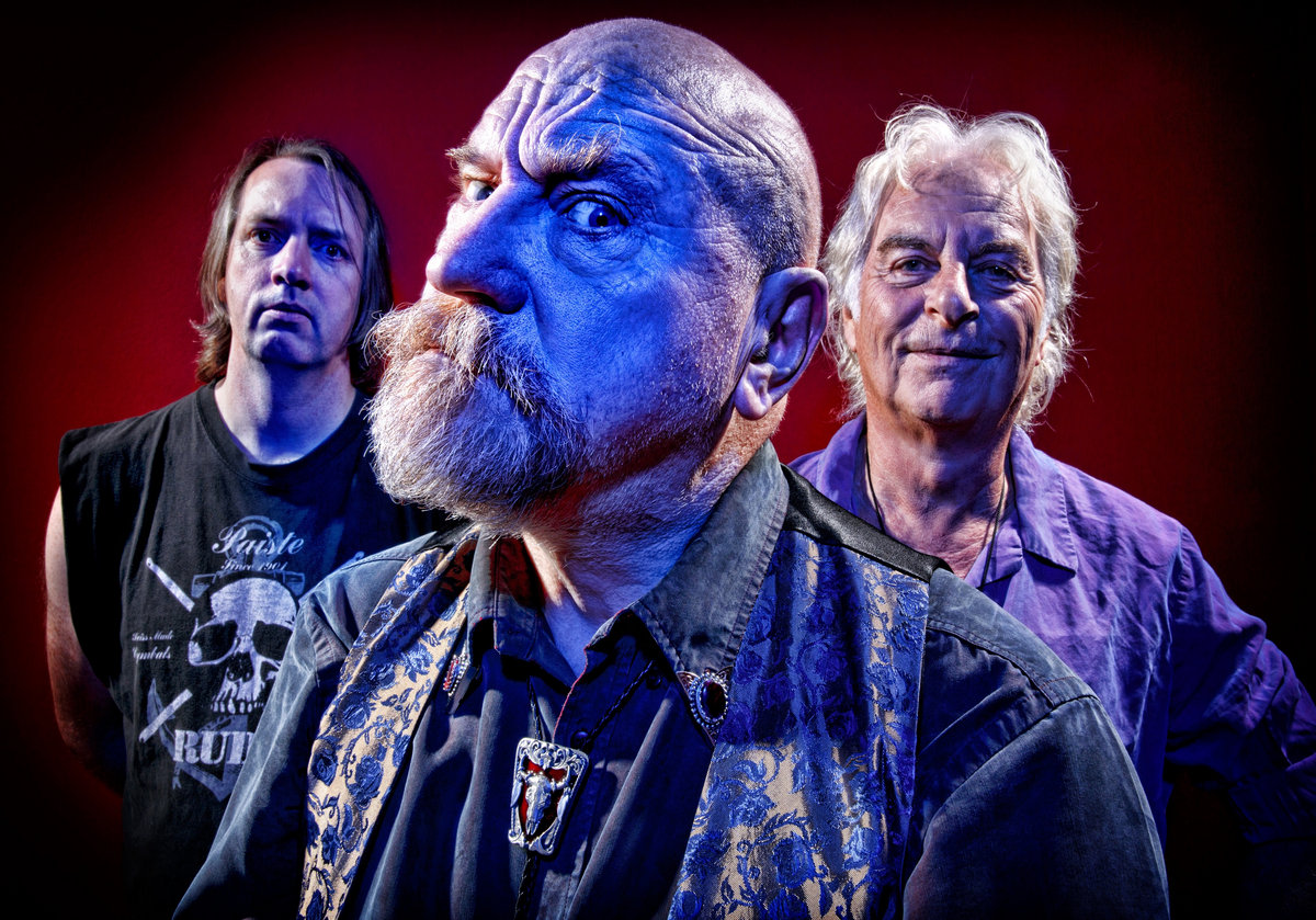 100M.P.H.@100CLUB | Vardis