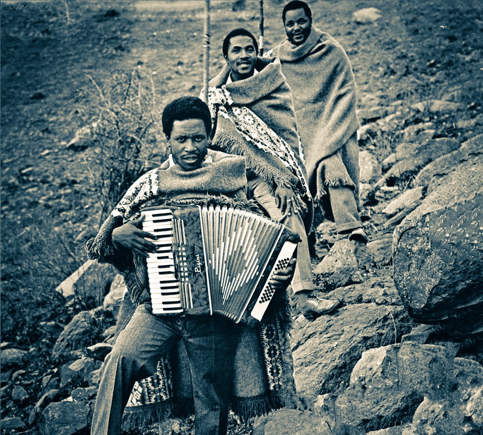 Tau Ea Matsekha | Tau Ea Matsekha