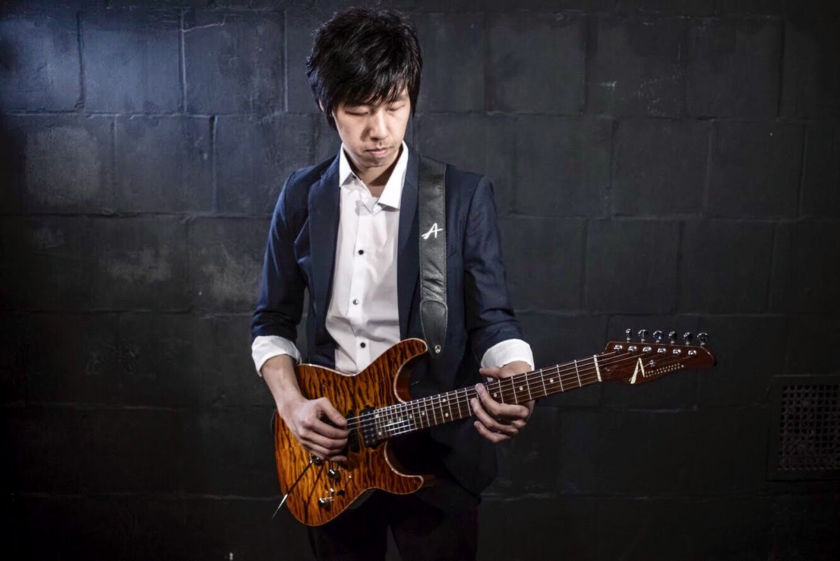 Strangely Familiar | Victor Lee