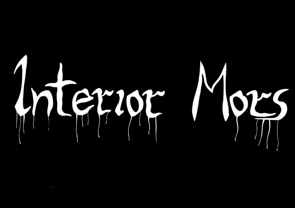 Fronde, spettri ed antiche pietre | Interior Mors