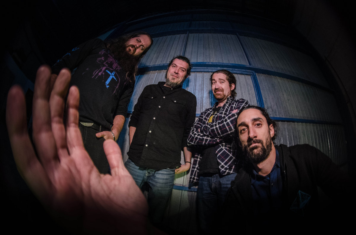 Never seen the devil | Electric Belt