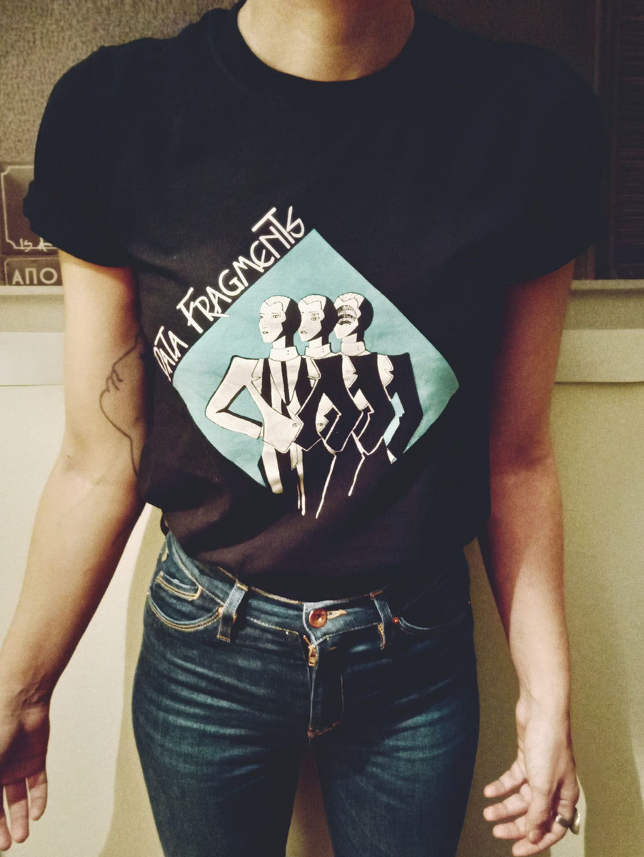 The fragmented T-shirt (limited edition) | Data Fragments