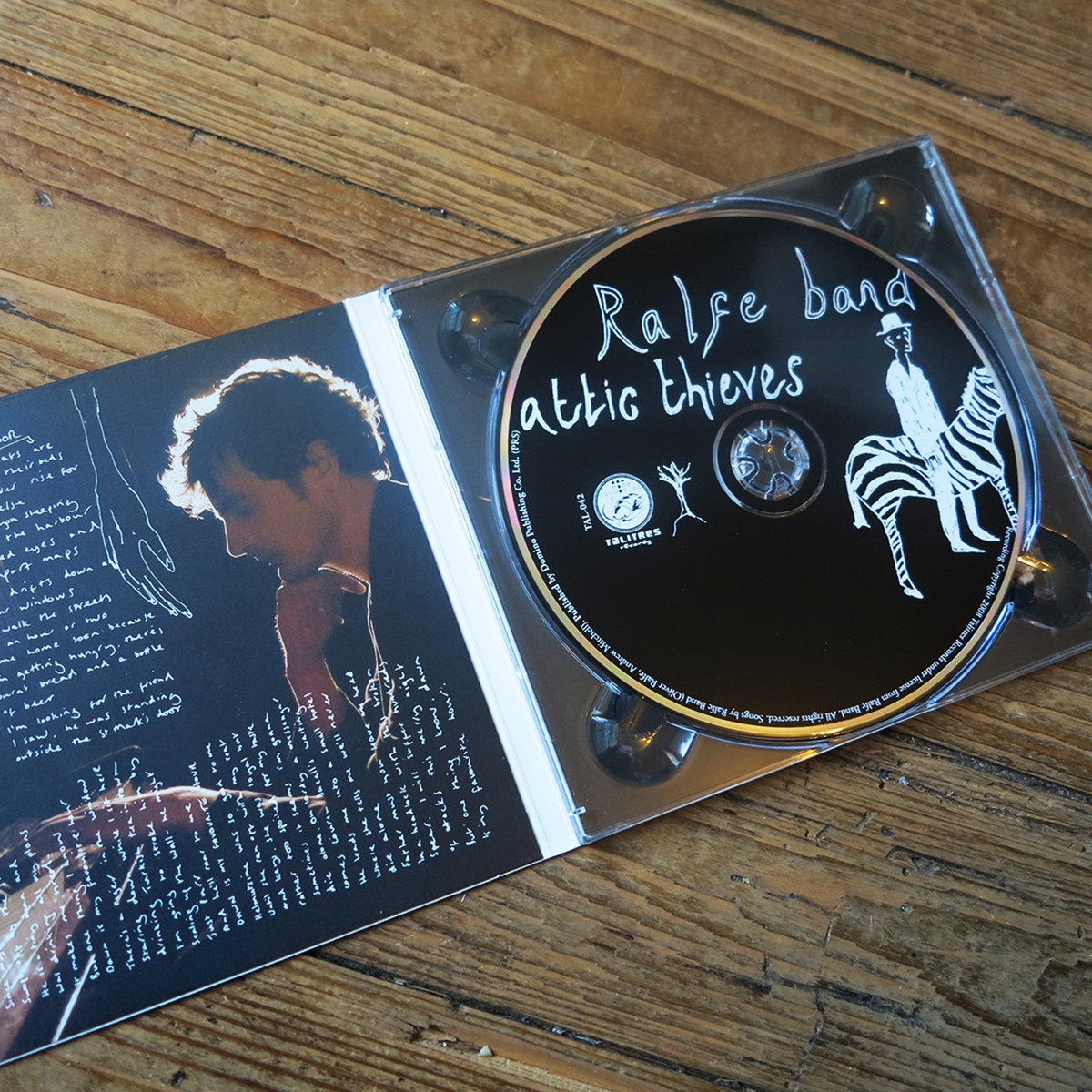 Attic Thieves | Ralfe Band | Talitres