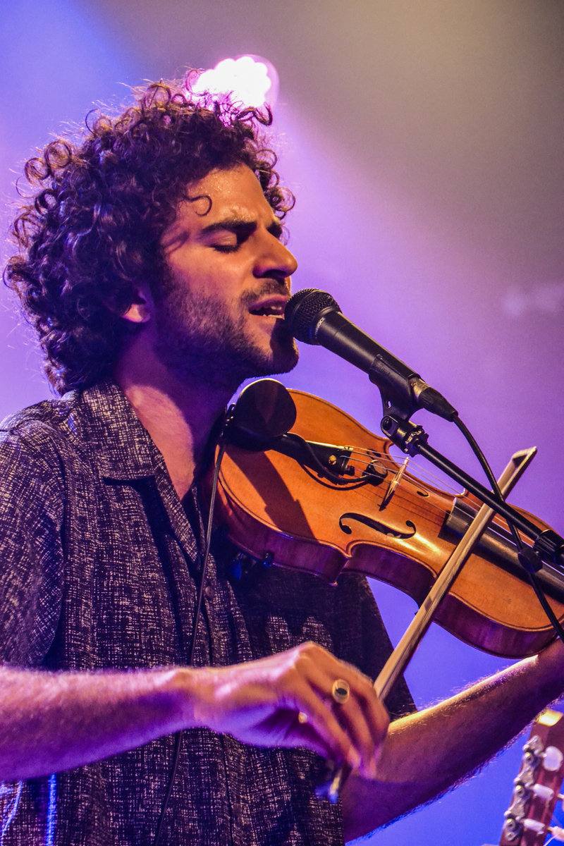 Onat Hanedida | Shay Perry