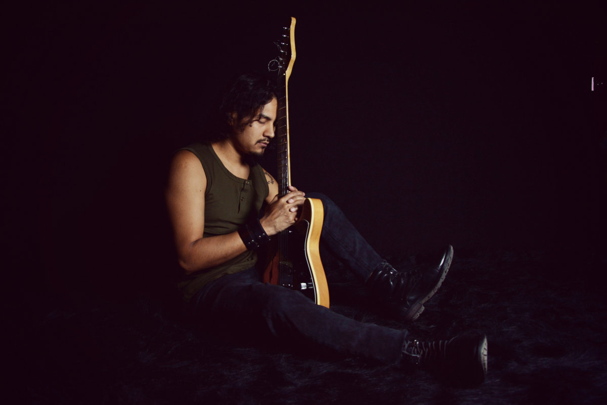 Tiempos Intensos (2018) | Alan Roque