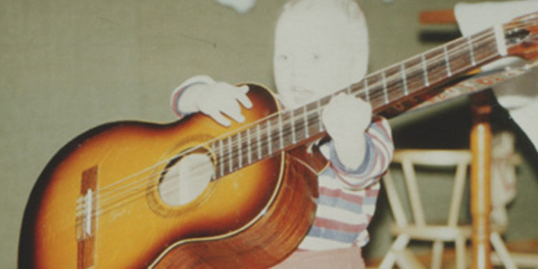 Snow On Moss On Stone | Drowsy