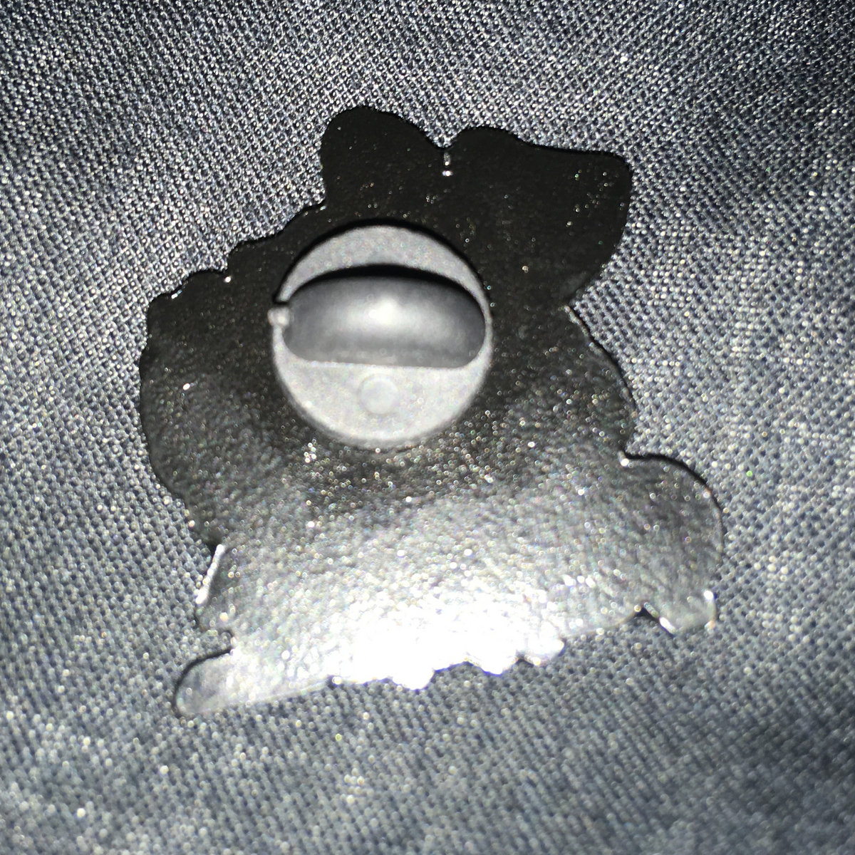 Osmium Guillotine - Gil O'tine Enamel Pin Badge | Osmium Guillotine